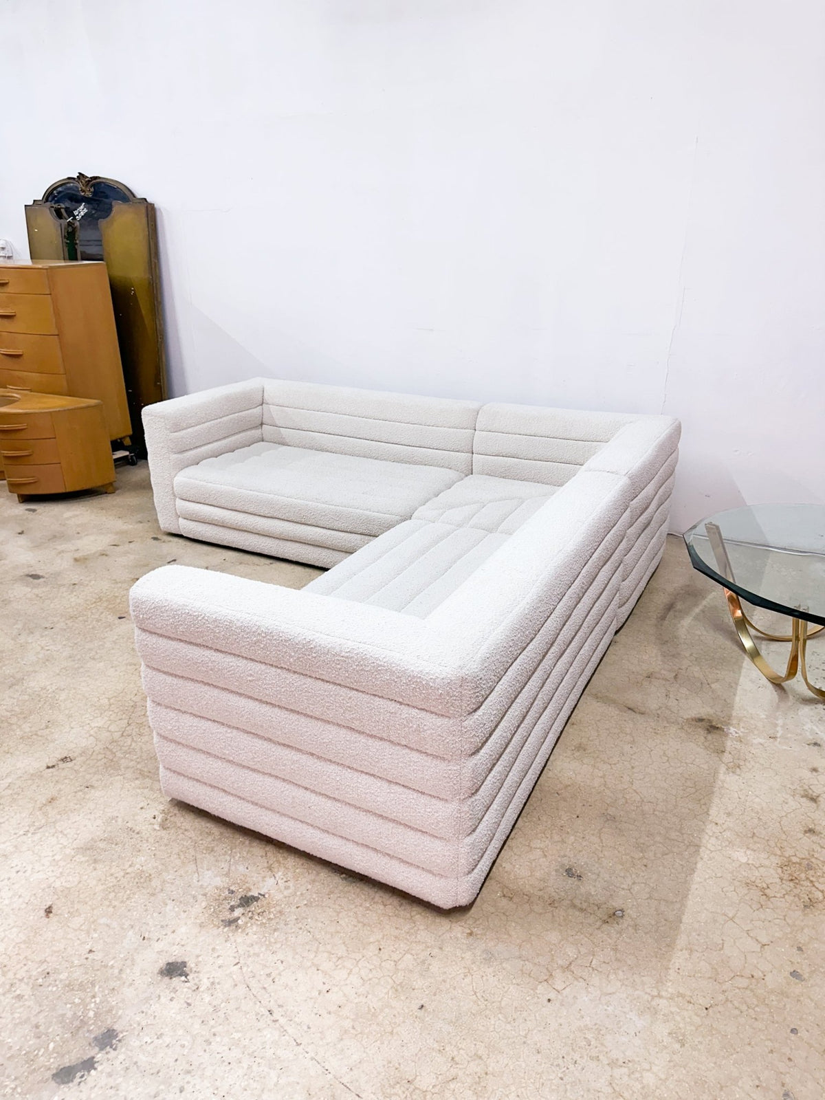 Sofas + Loveseats – Rehaus