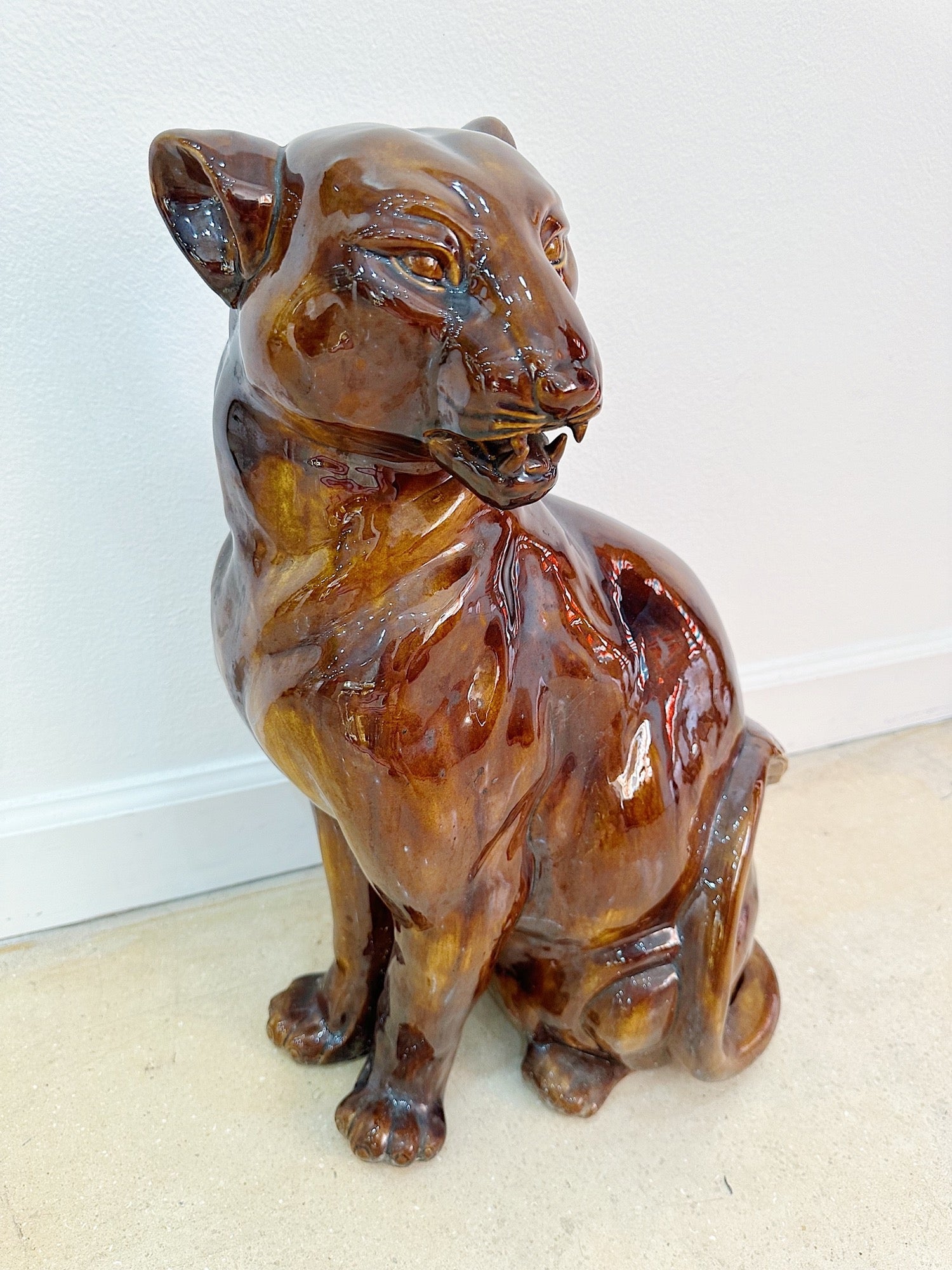 Ceramic Lioness Statue – Rehaus